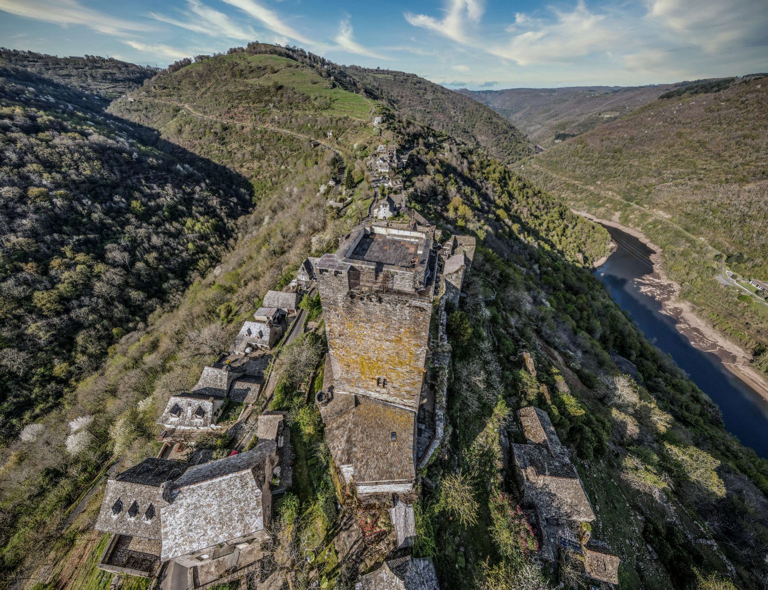 Châteaux en Aveyron : La route des Seigneurs du Rouergue - Découvrir