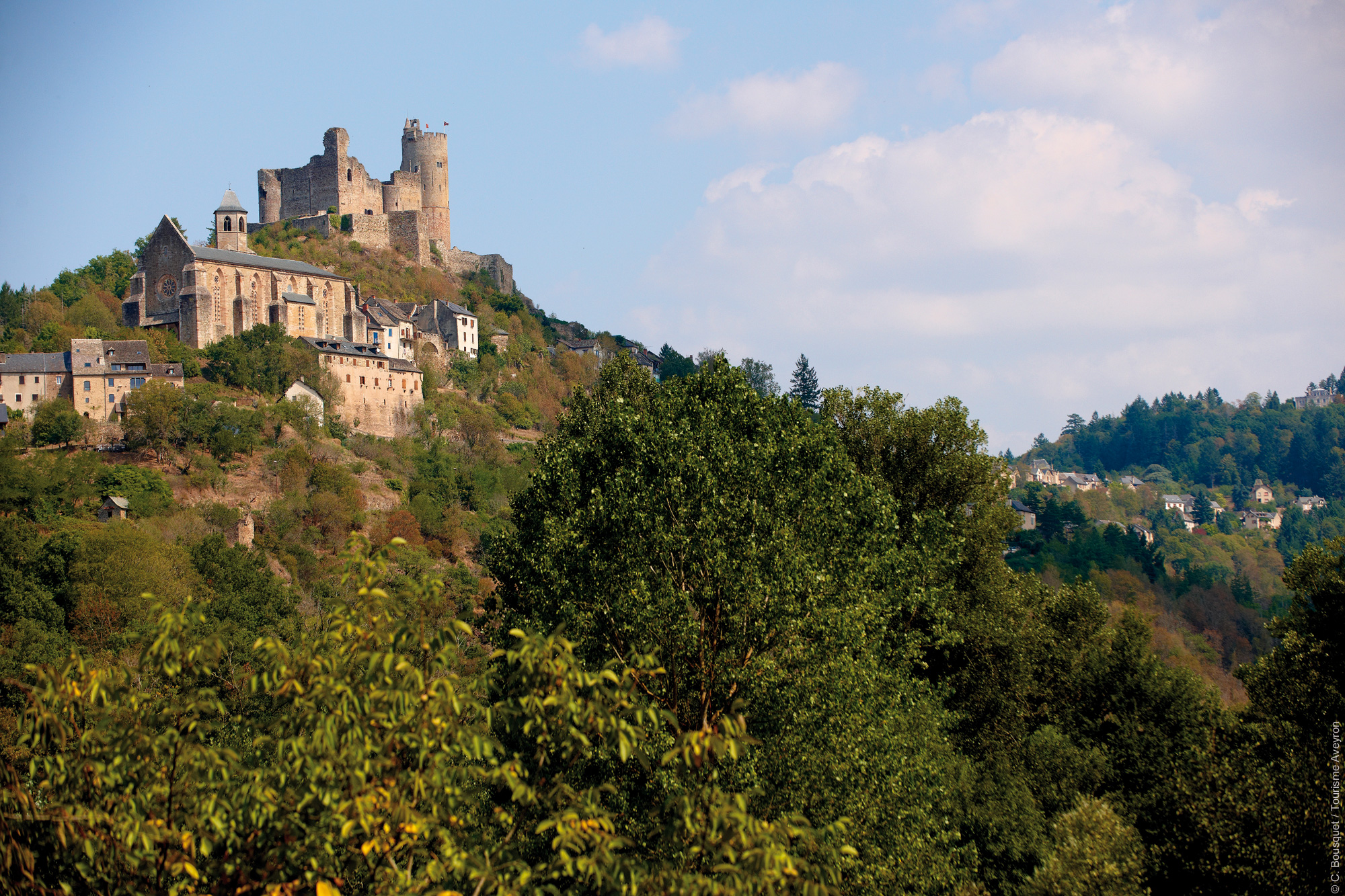 Découvrez Najac en randonnant - Découvrir