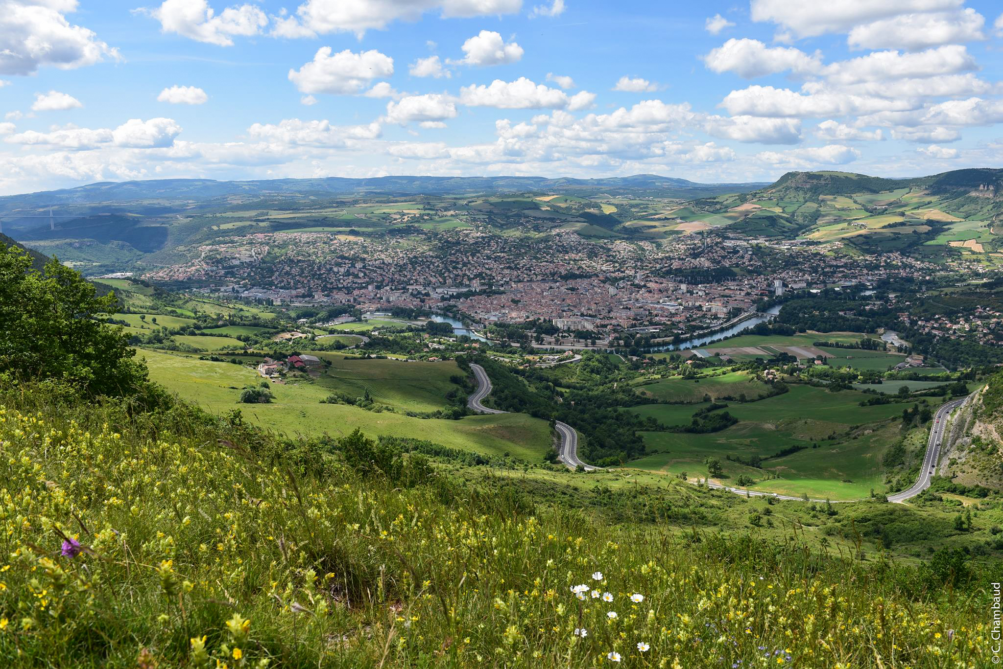 Le Larzac en fleurs - Découvrir