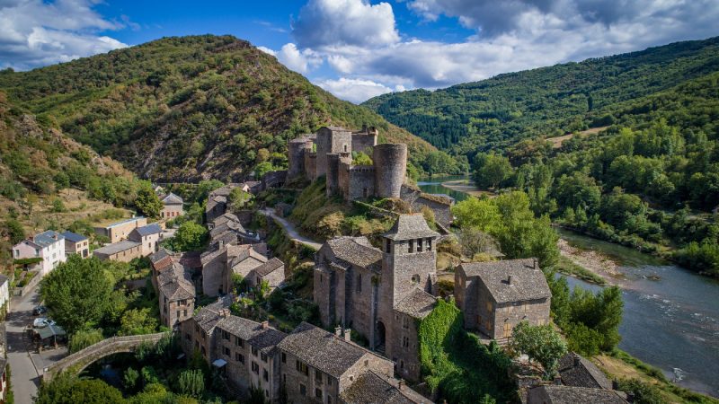 Châteaux en Aveyron : La route des Seigneurs du Rouergue - Découvrir